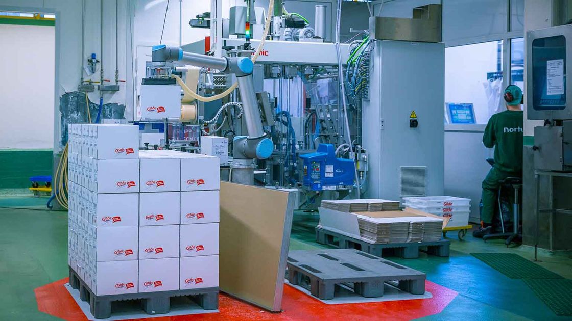Collaborative Palletizing robot at Nortura - Norway