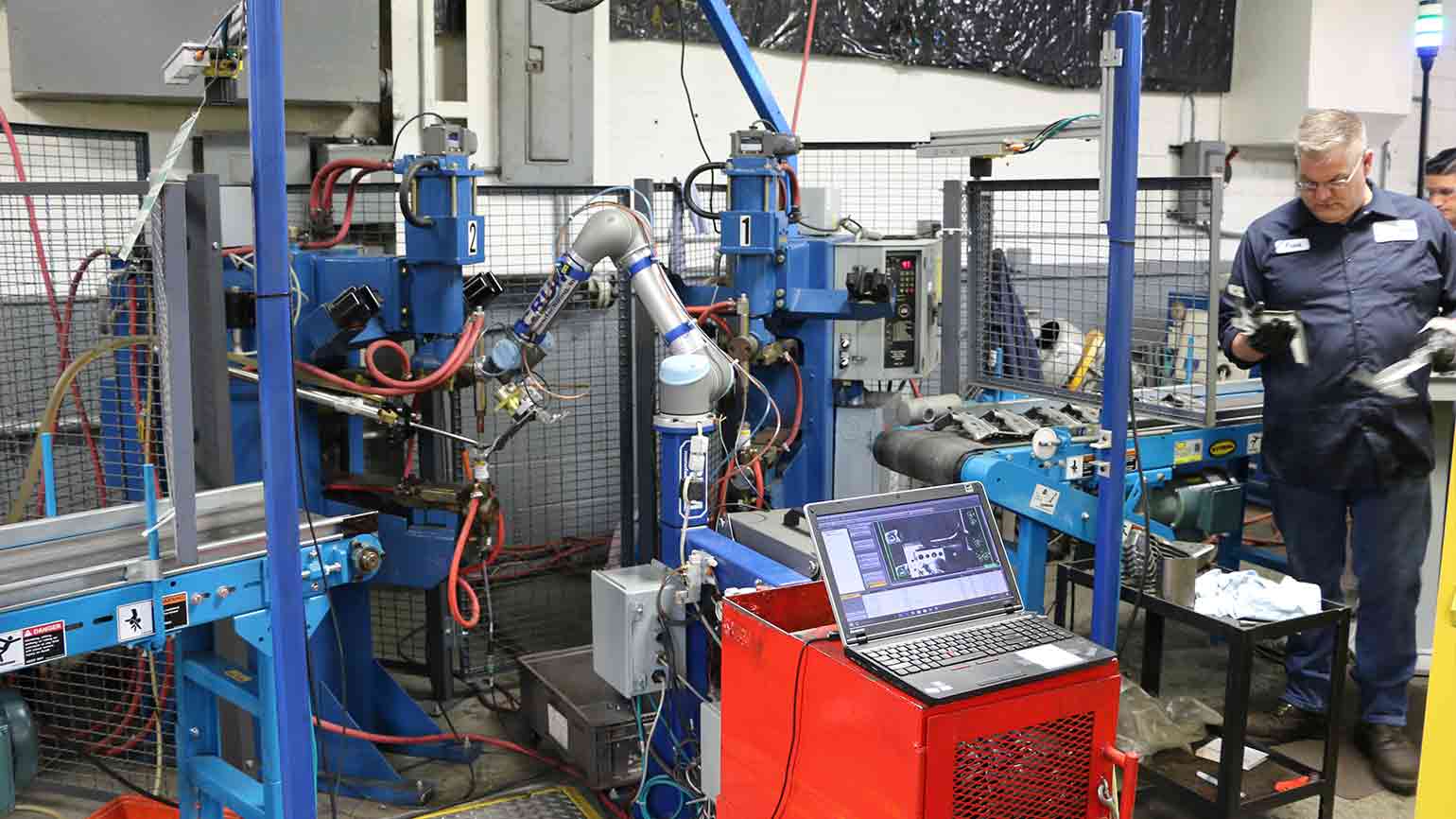 Collaborative Robots in Resistive Welding Application at T&W