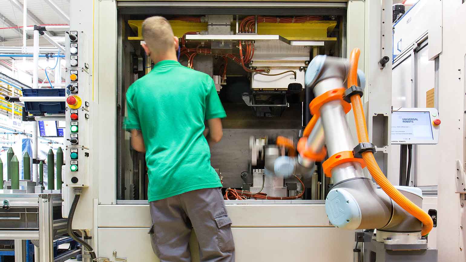 Cost savings | UR10 MANN+HUMMEL IBÉRICA | Cobot Case Stories