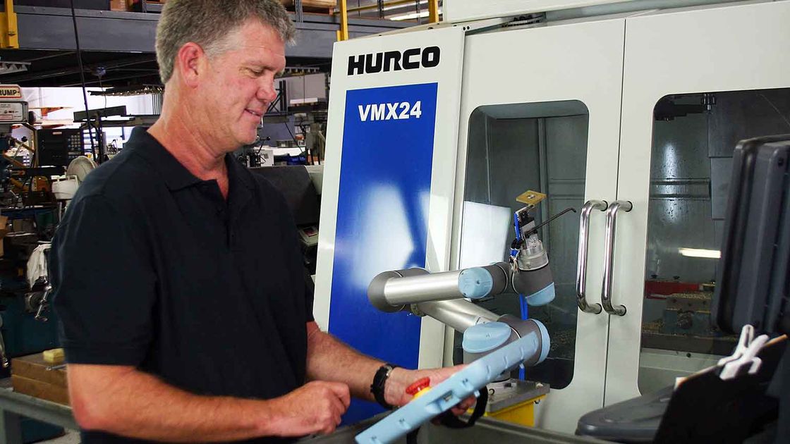 CNC robotic arm UR5 bring manufacturing back to US