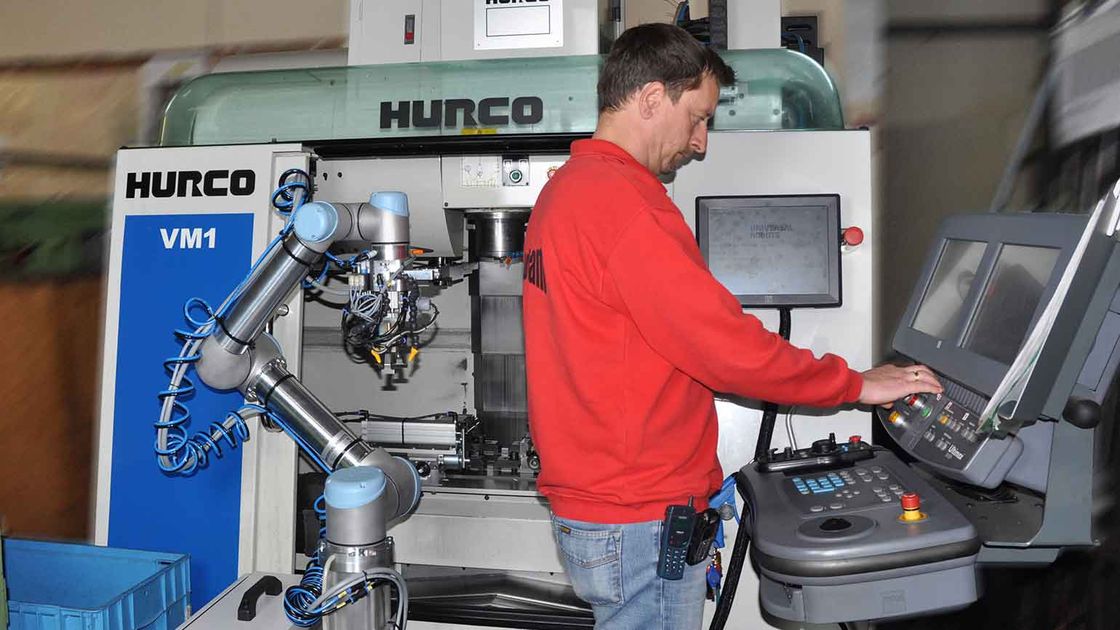 CNC Robotics takes the nightshift in 10-man company