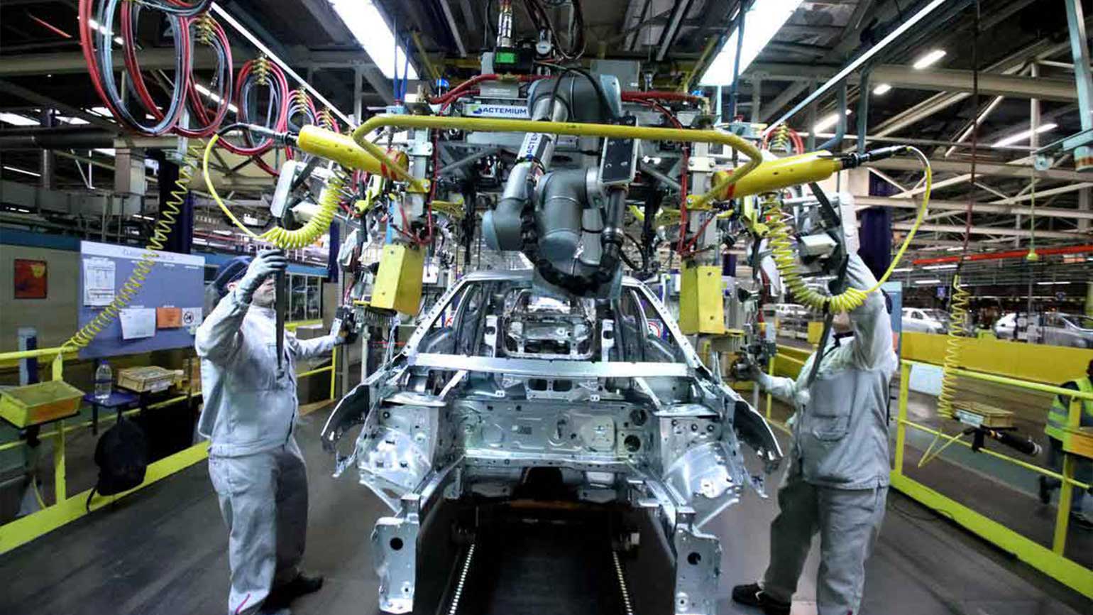 The New World of Automotive Manufacturing: Universal Robots