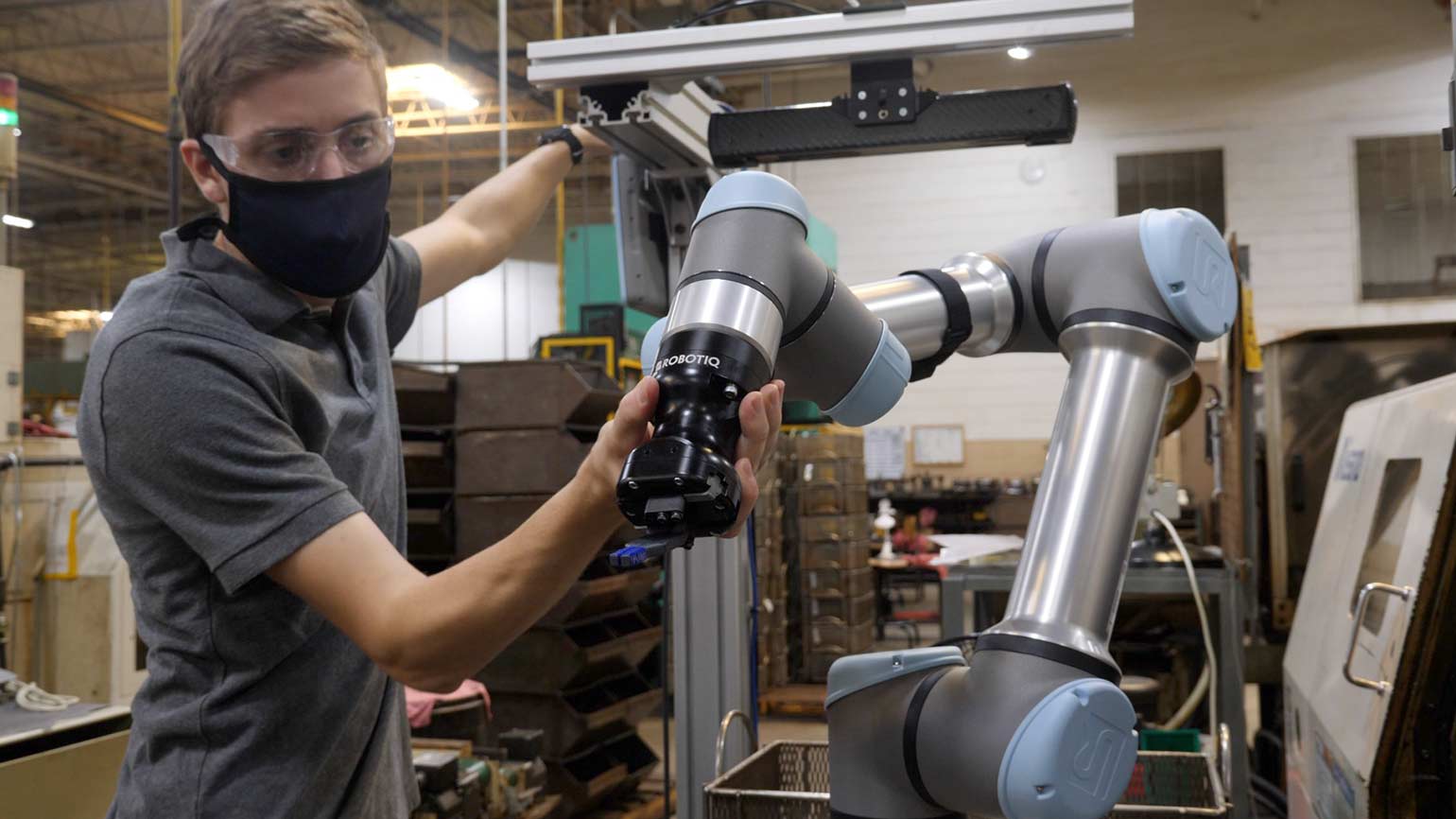 PrecisionForm Inc. | Cobot Case Stories