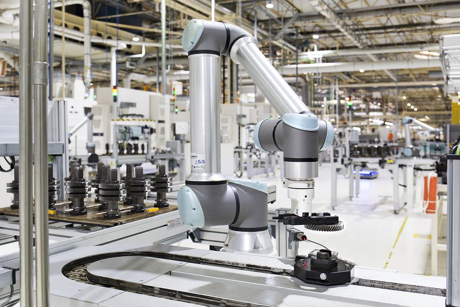 Cobot Machine Tending Delivers Bottom Line Benefits