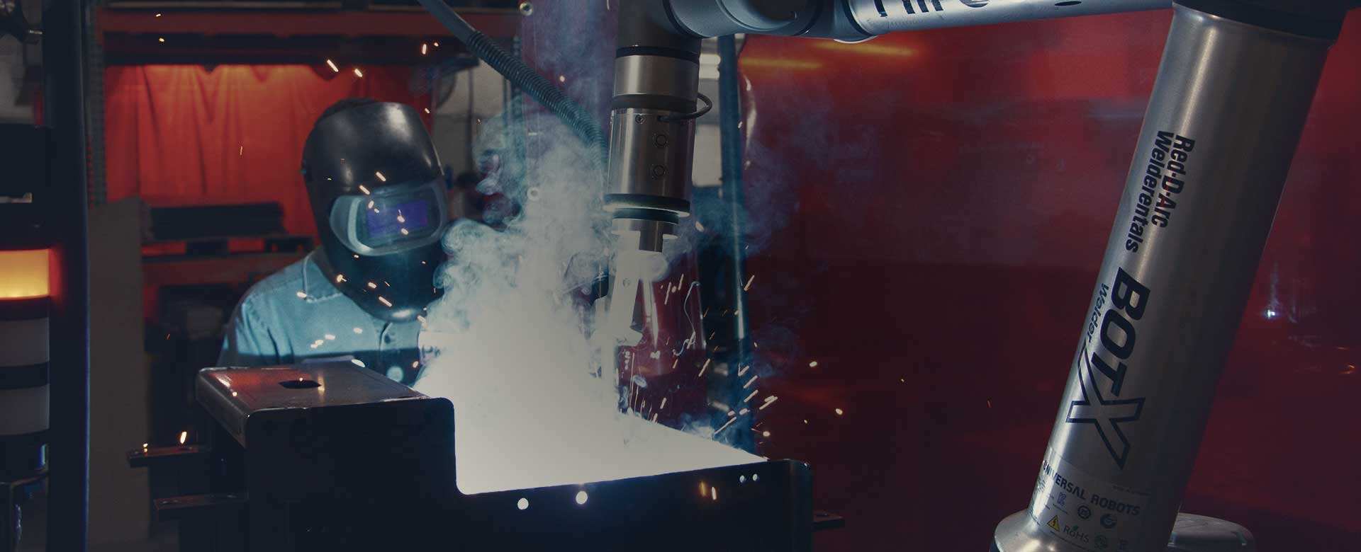 Arc (MIG) welding | UR10 at PMI | Cobot Case Stories