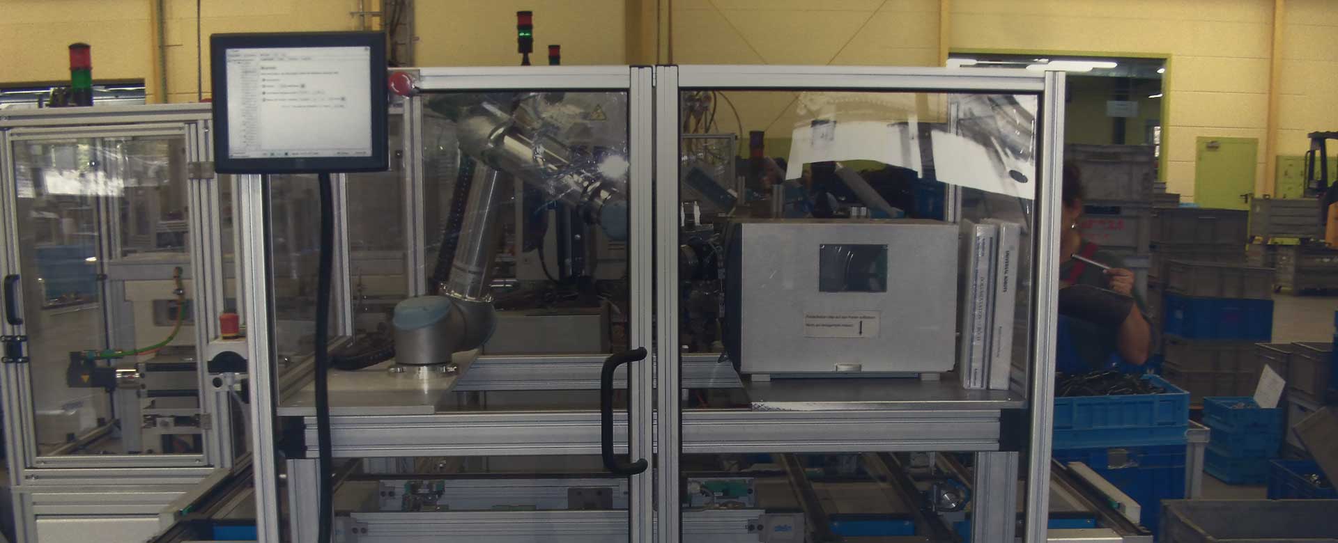 Böco Böddecker optimises with collaborative robots UR