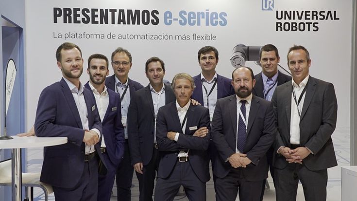 Universal Robots presenta sus nuevos robots insignia e-Series en acción ...