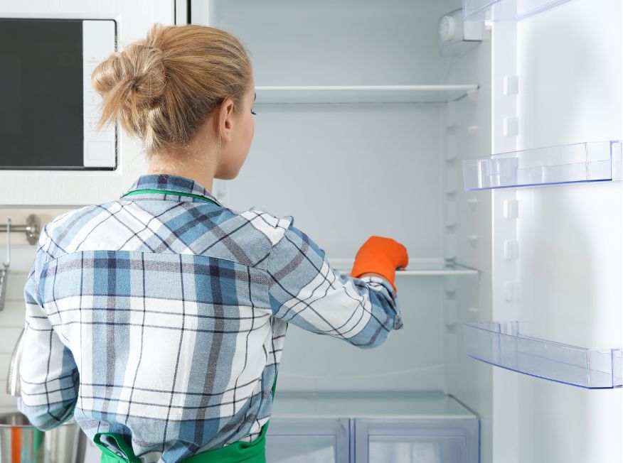 How To Clean A Fridge From Top To Bottom | Direct Connect