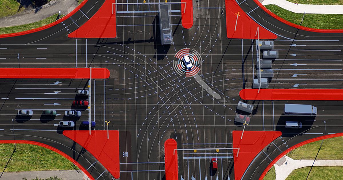 How do HD maps support autonomous driving safety? | TomTom Newsroom
