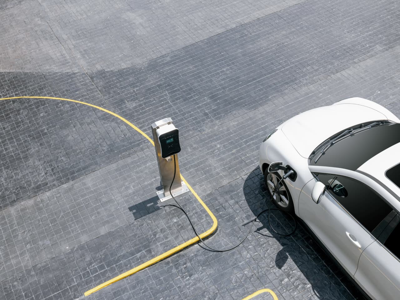 A lesson in EV Basics | TomTom