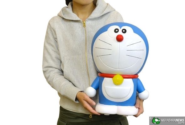 giant doraemon