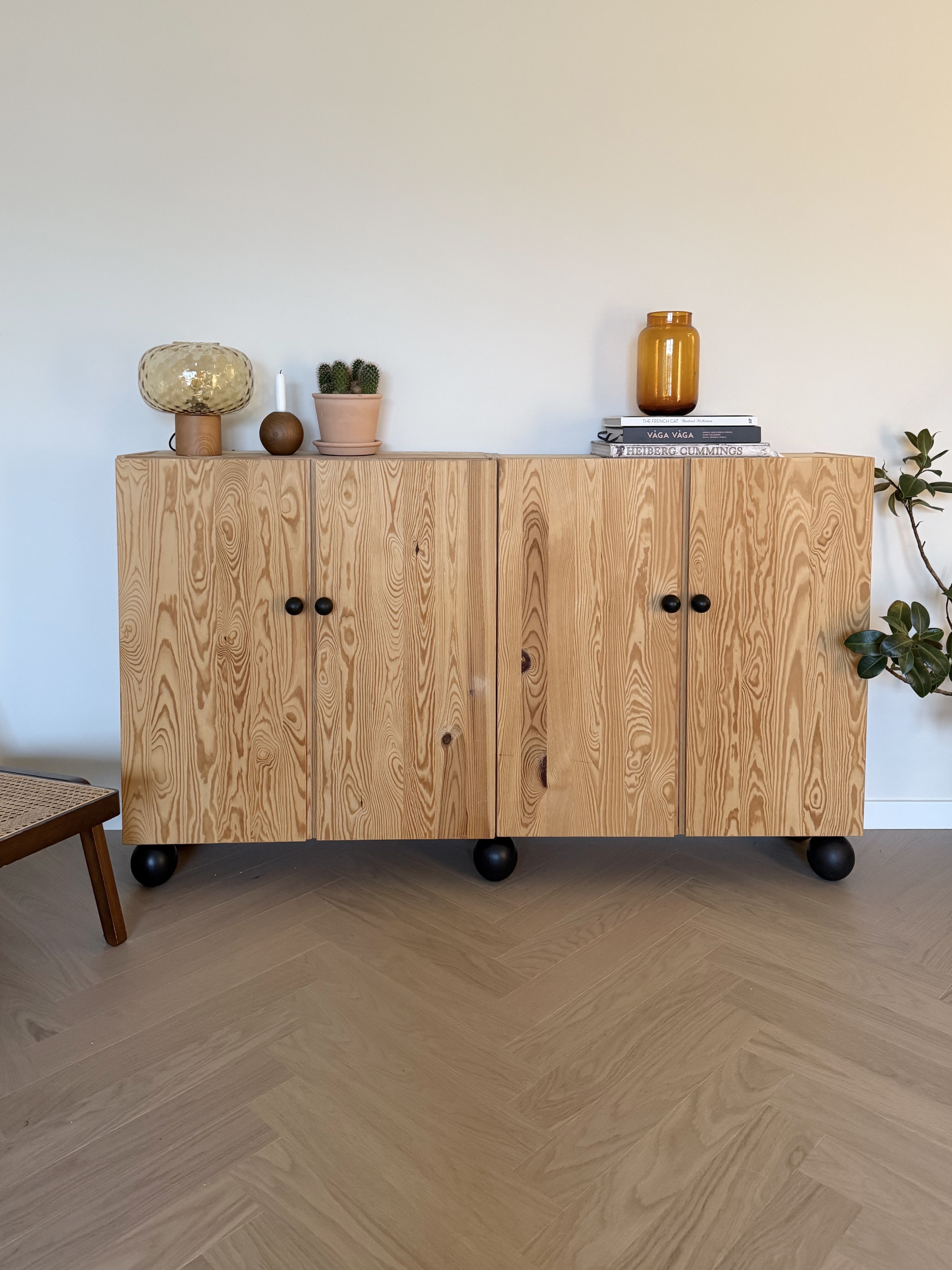 How to join two Ivar cabinets together