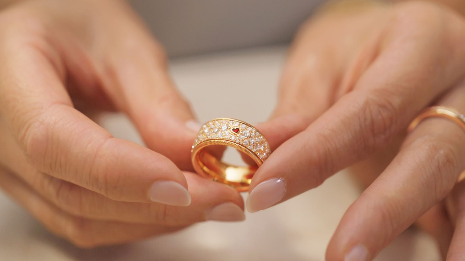 DIAMOND JULIET ring.