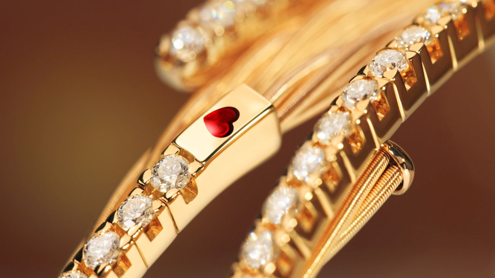 EMBRACE ME. Genuine Love bracelet