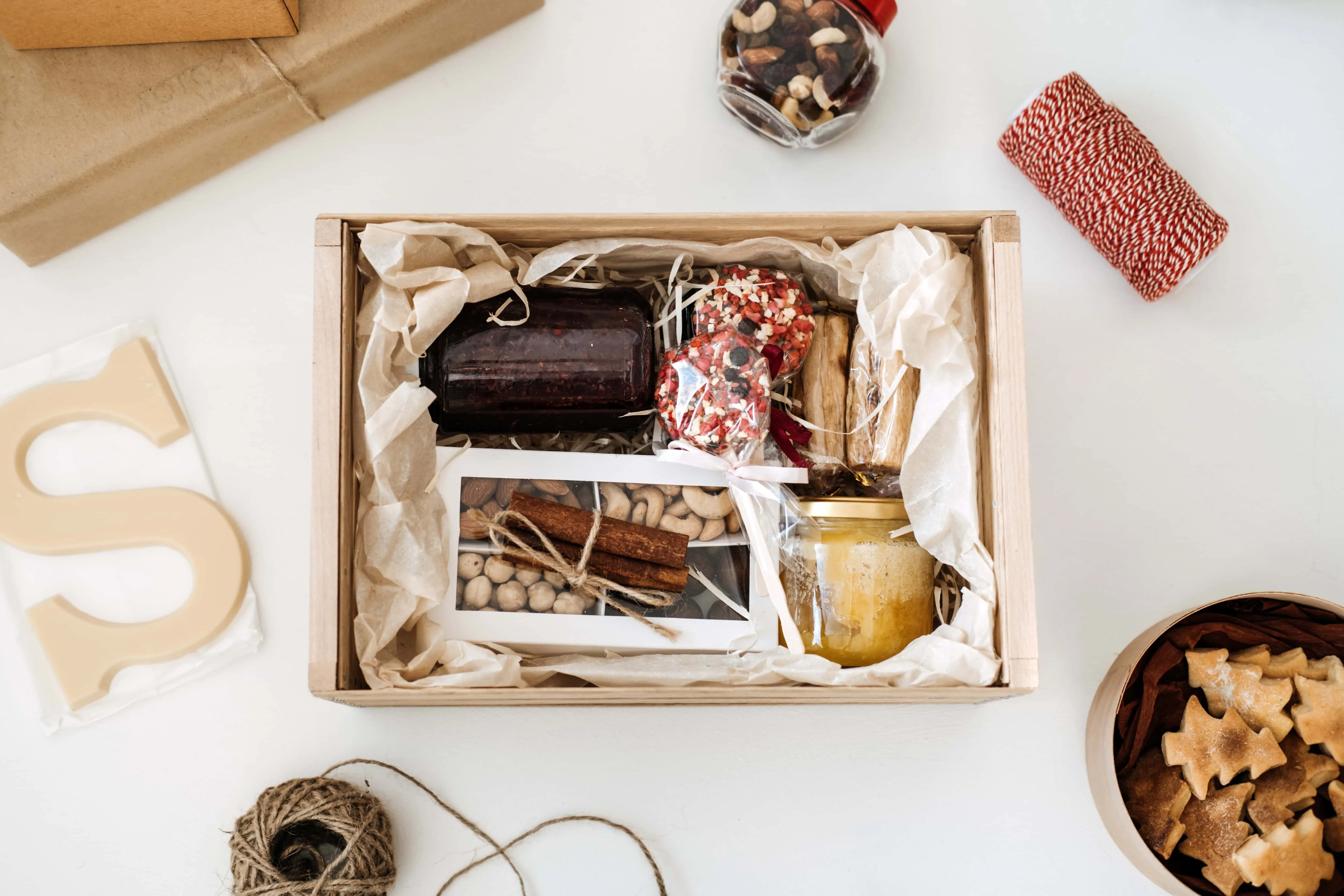 How to Start a Subscription Box Business: 9 Proven Steps