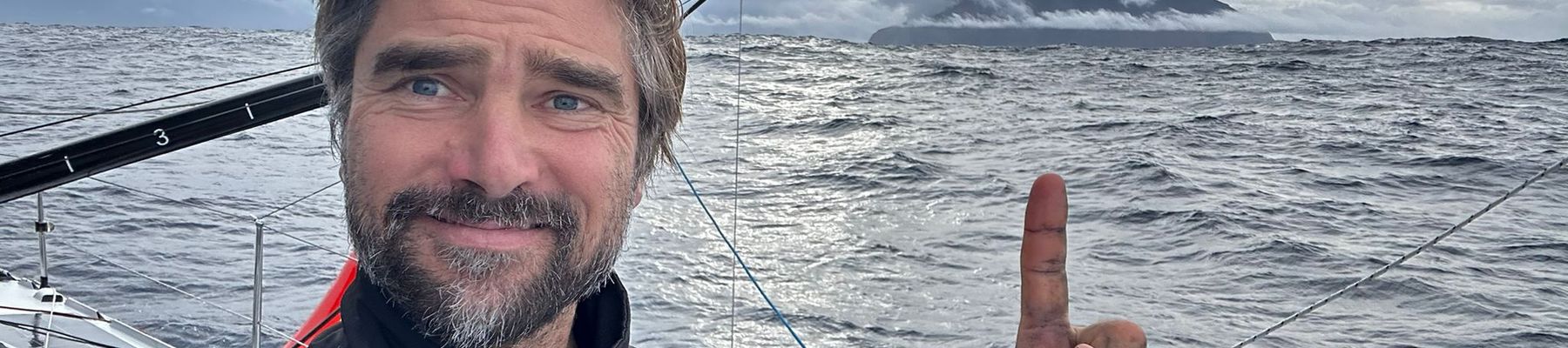 Tired Skipper In The Azores - Boris' Latest Update - Day 7 - Retour à ...