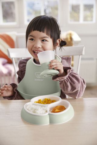 Stylish baby plate set with baby cutlery | BabyBjörn