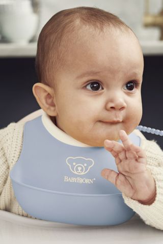 Feeding Bib Set 2 pack Powder Blue BabyBjörn
