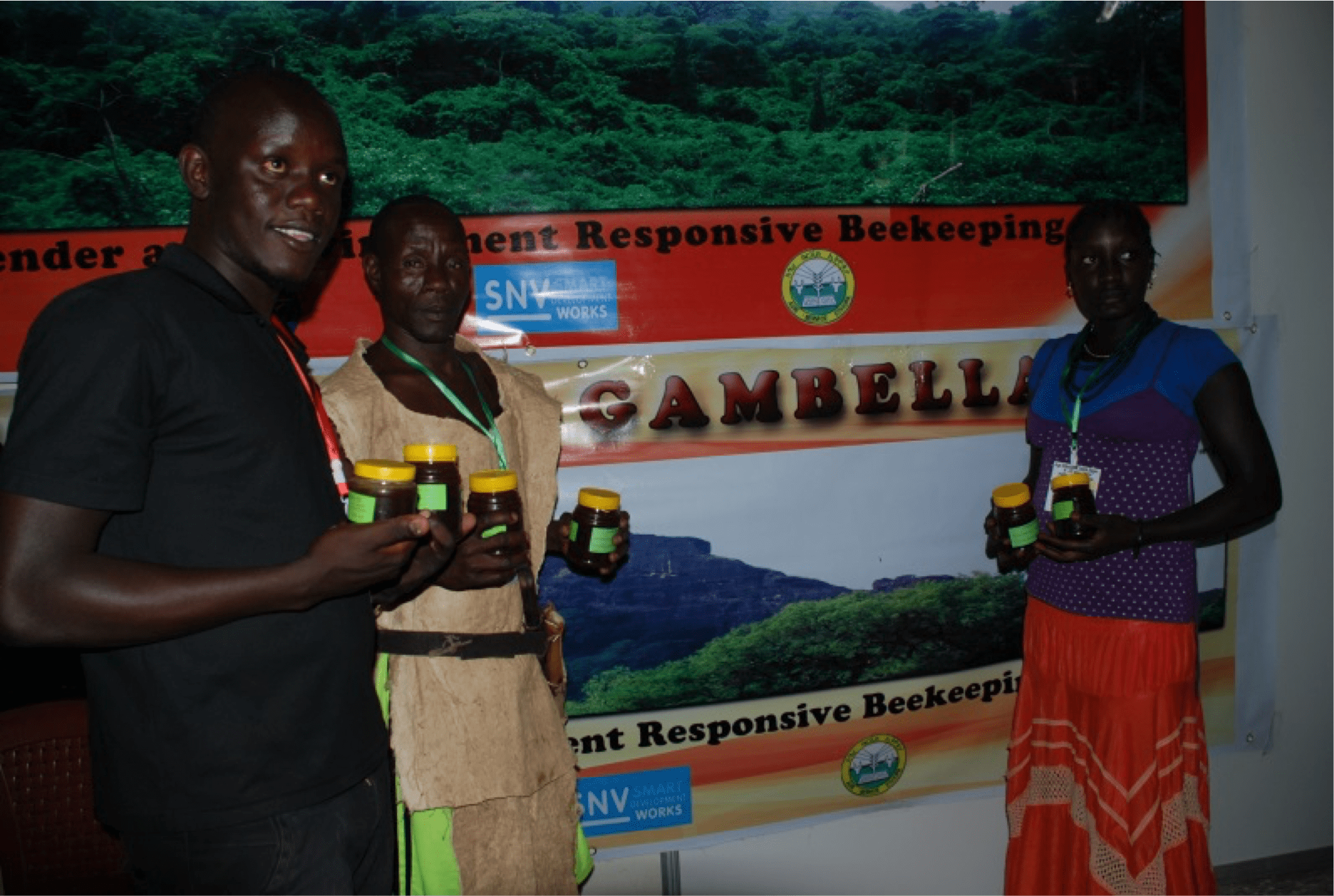 Gender and Environment Responsive Beekeeping Project | SNV
