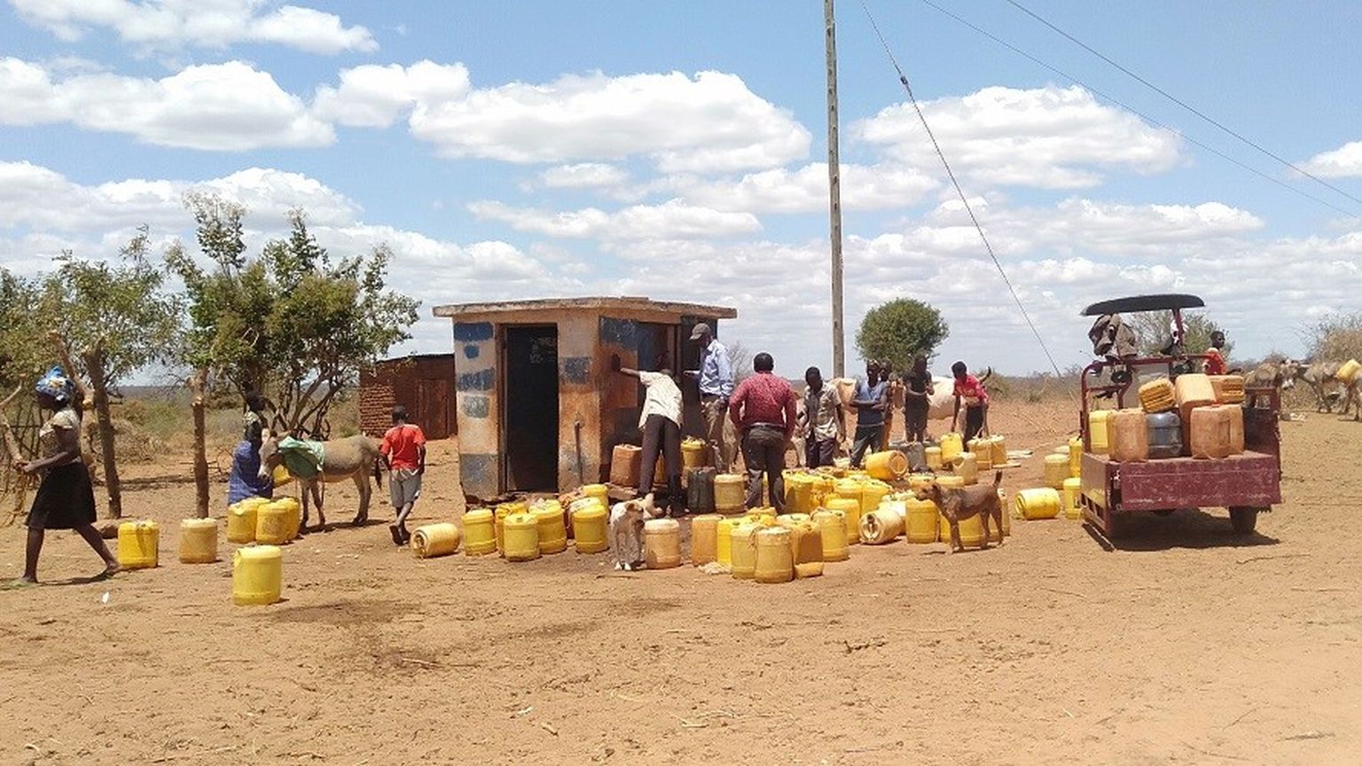 Signed! New rural water supply management contracts in Kenya | SNV