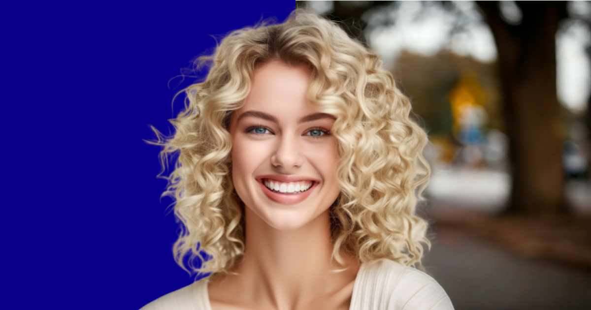 Cambia el fondo de la foto a azul oscuro de forma gratuita | Photoroom