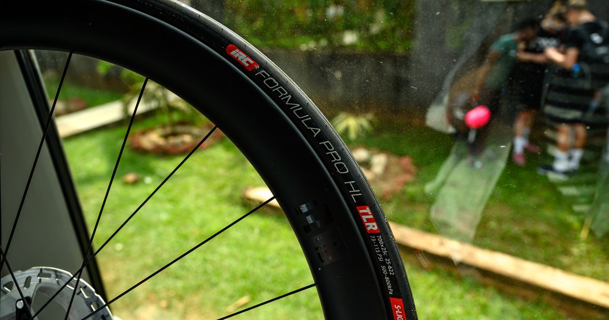 IRC Tire | Team EF