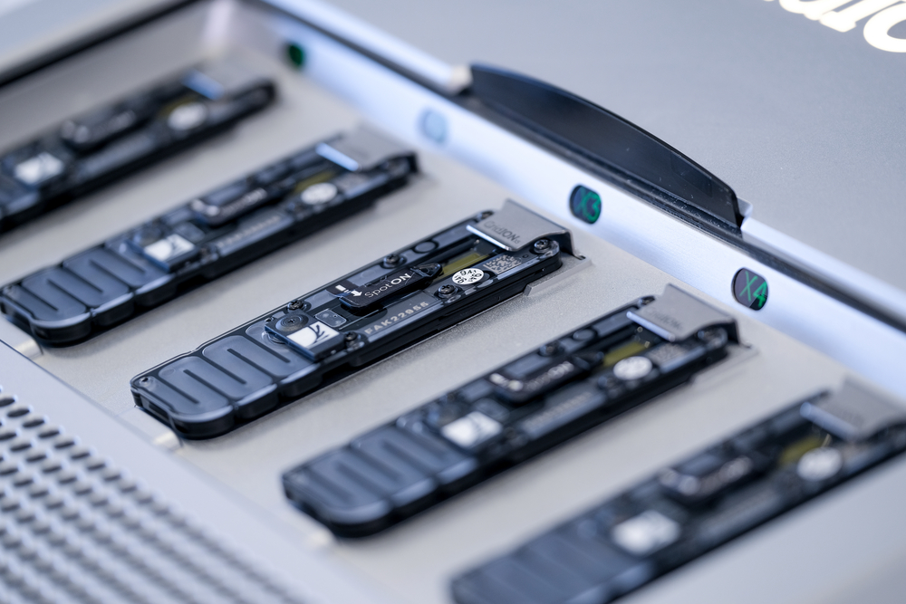 Brochure: MinION and GridION devices