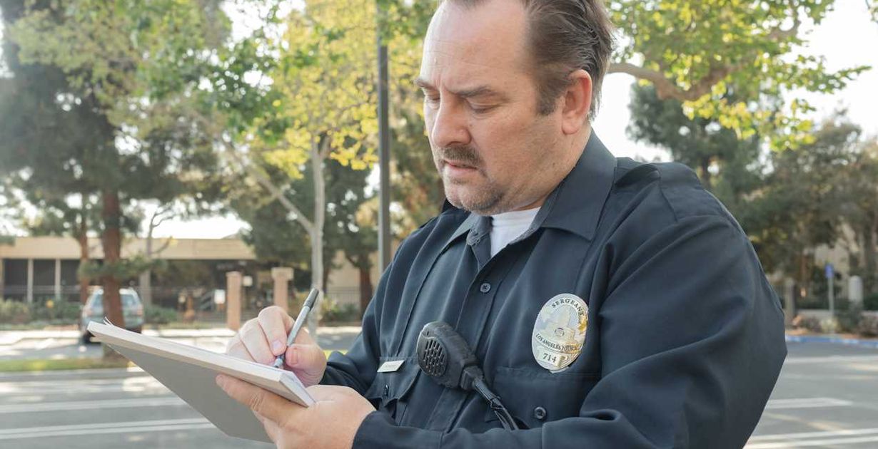 10 features to look for in police incident report software - Axon.com