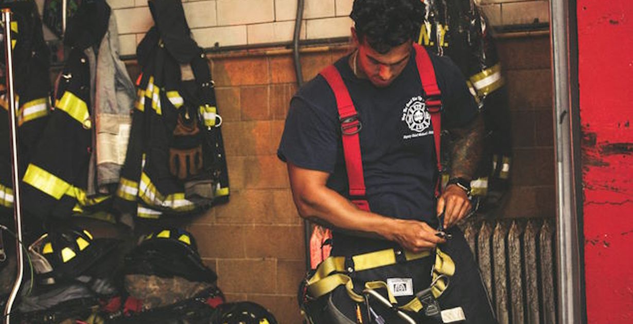 The ultimate guide to firefighter gear in 2024 - Axon.com