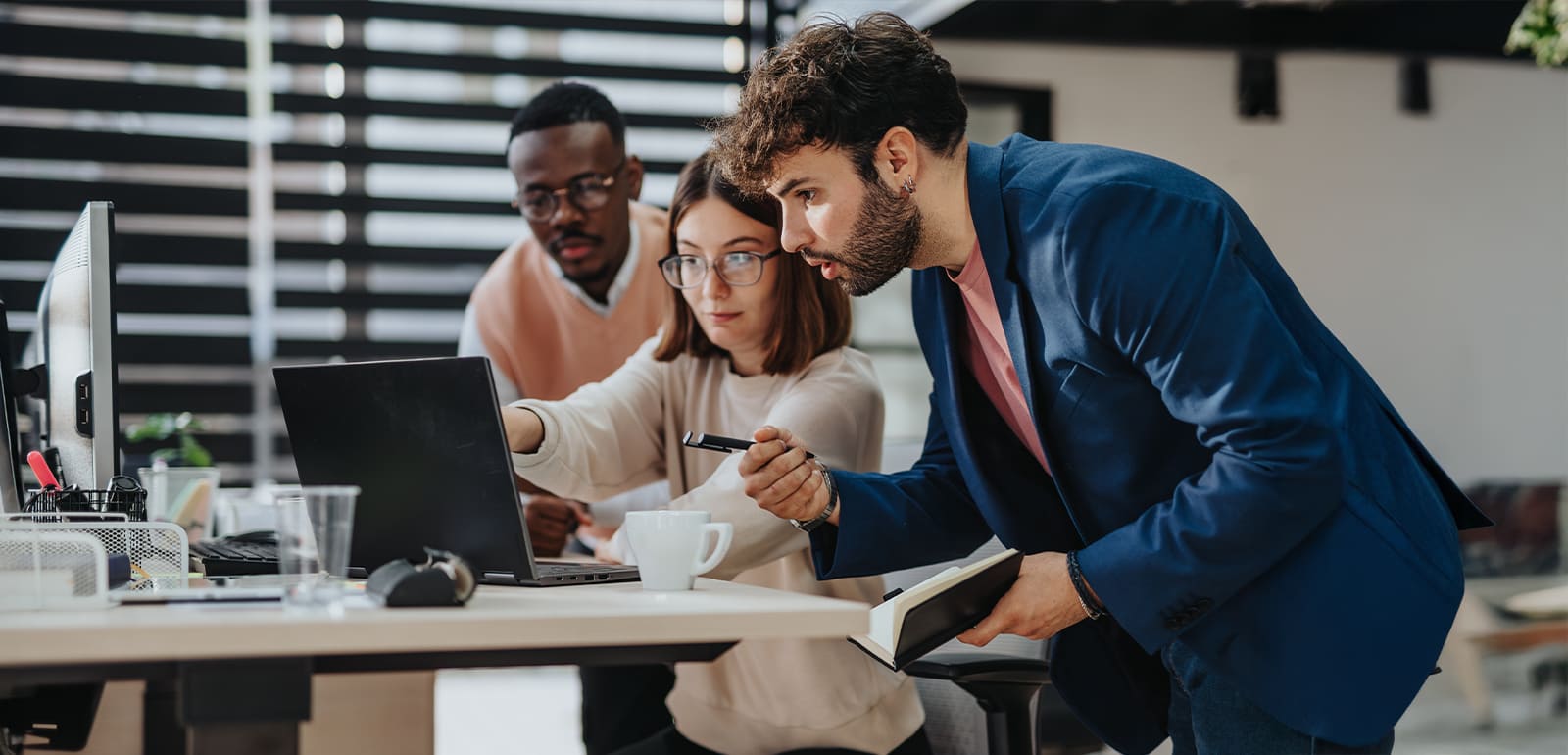 What is an Employer of Record (EOR)? Guide & Benefits - Atlas HXM