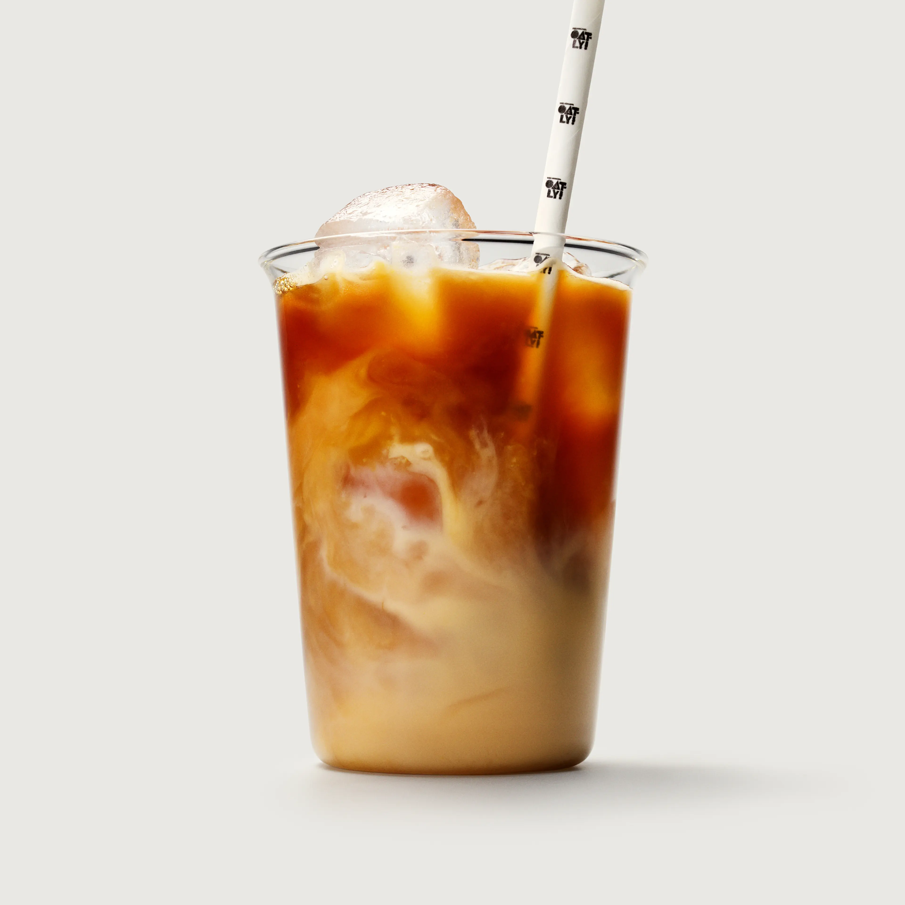 Persimmon Cold Brew Recipe - Recipes | Oatly | United Kingdom