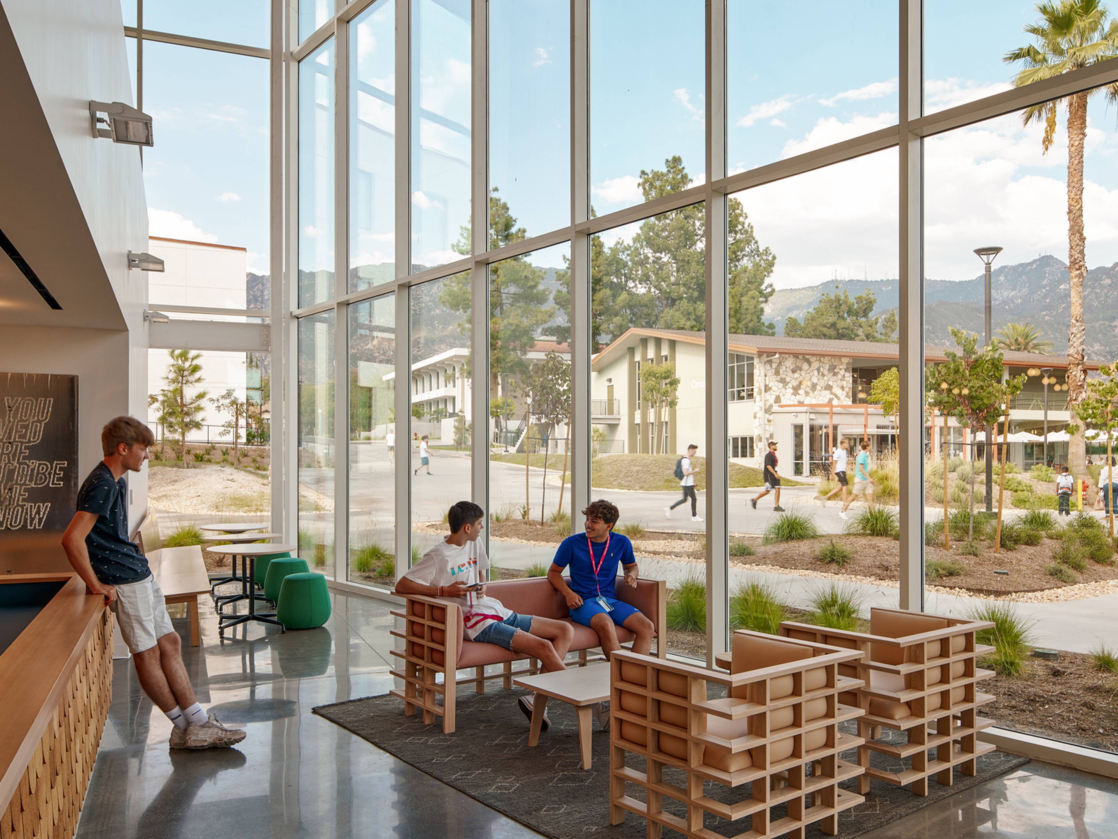 Campus life | EF Academy Pasadena | Boarding school in California