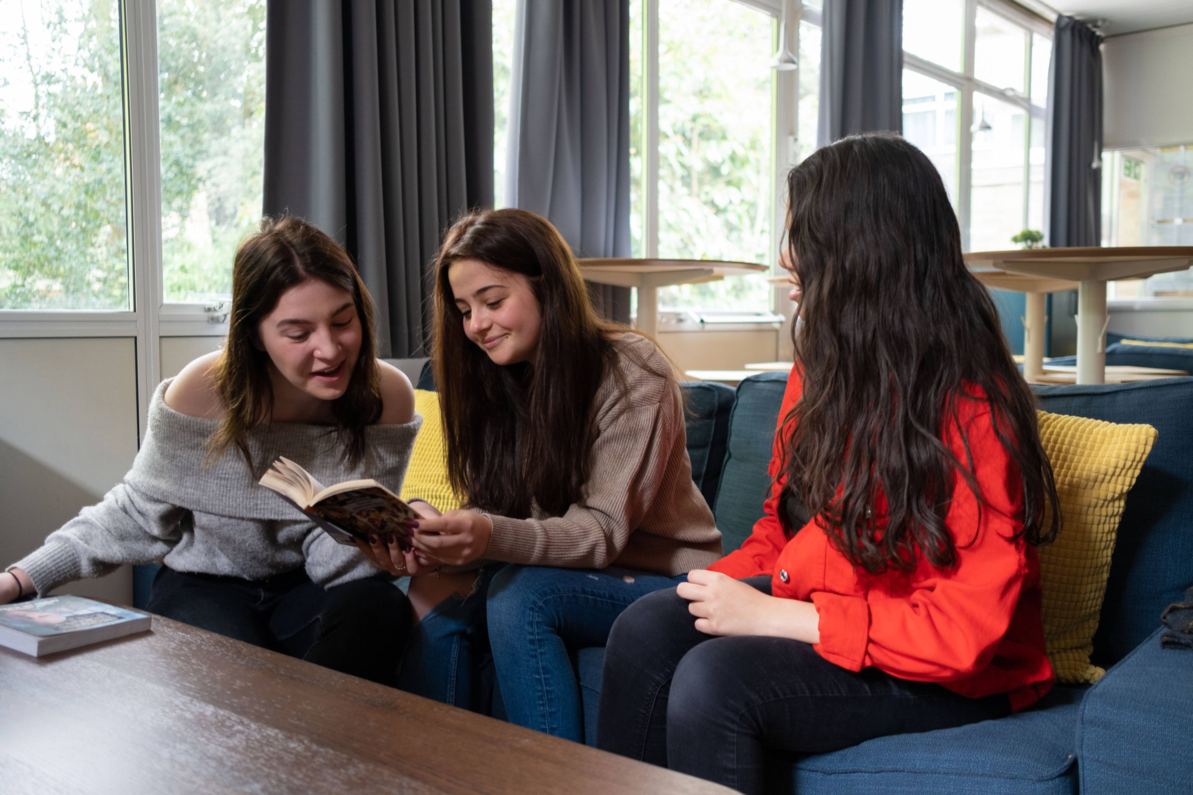 Co-curricular programs | EF Academy Oxford