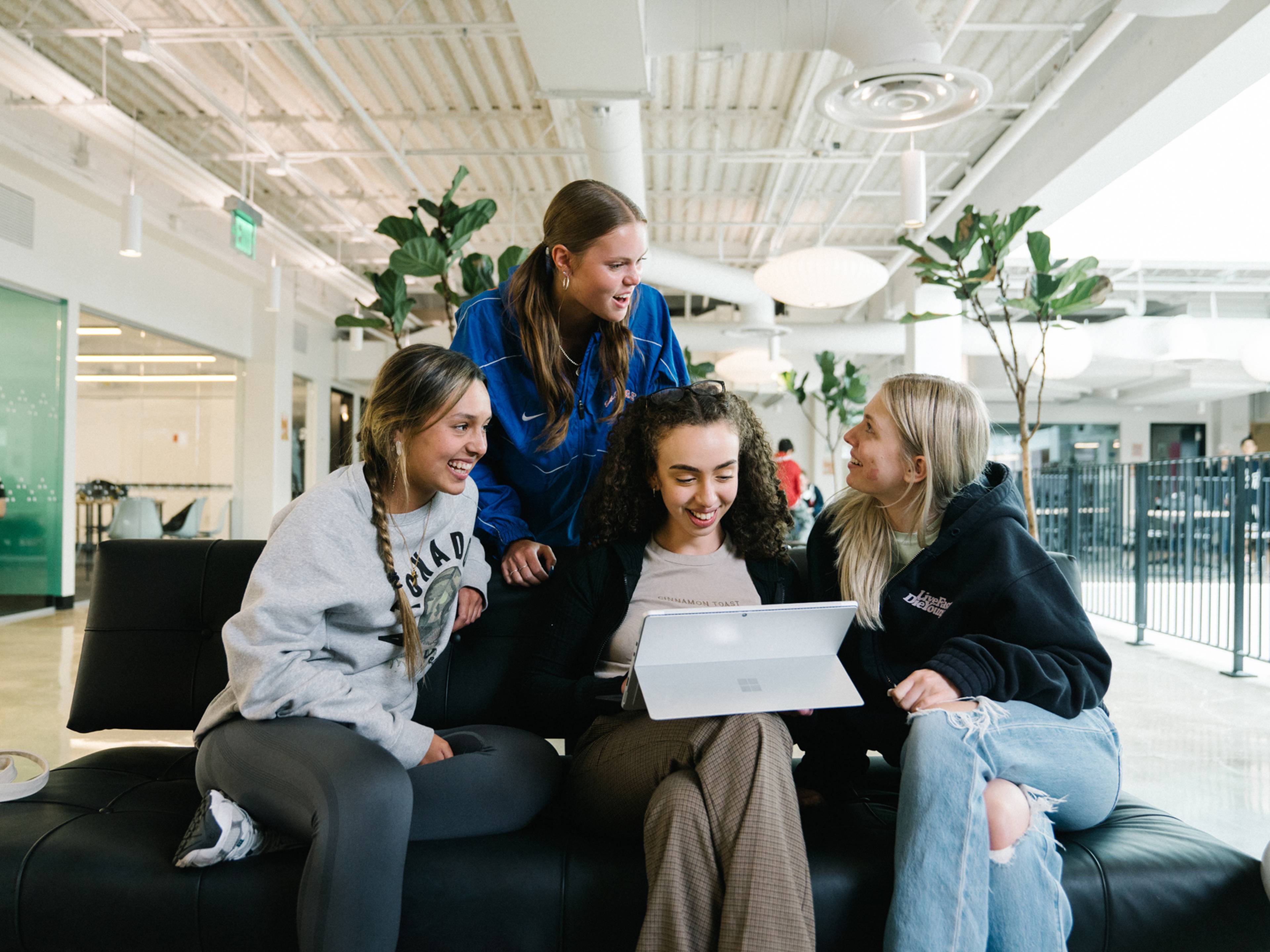 Academics | EF Academy Pasadena