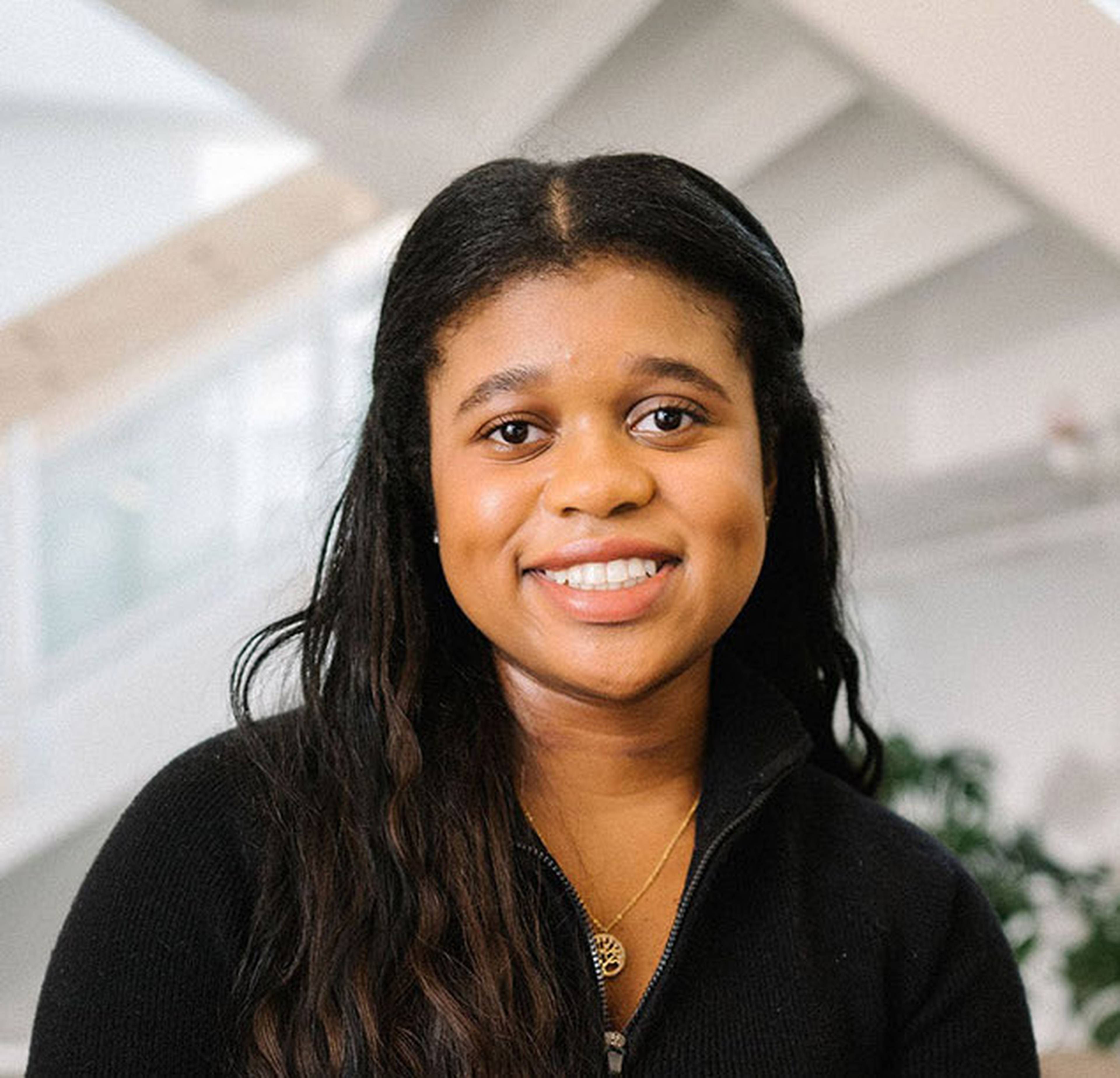 Daily mentorship and support | EF Academy Pasadena