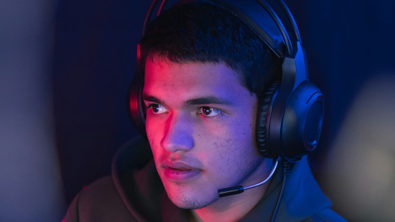 Nico in Spain uses bitcoin to trade with gamers around the world