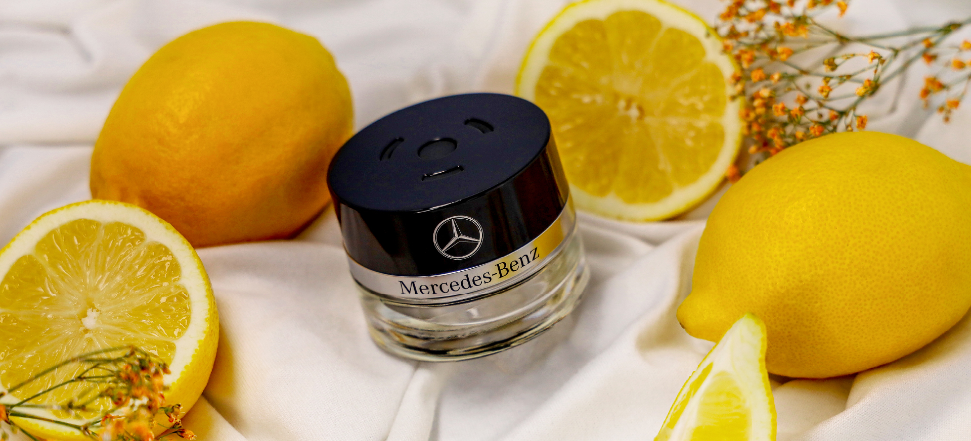 Mercedes-Benz Accessories & Collection | Shop online | Mercedes-Benz Dubai