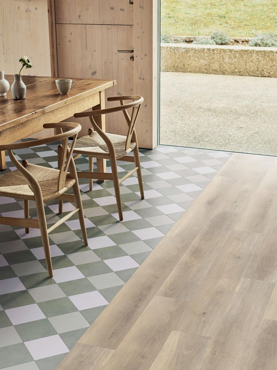 Clowes Oak AR0W8650 | Premium LVT Flooring from the Amtico Signature ...