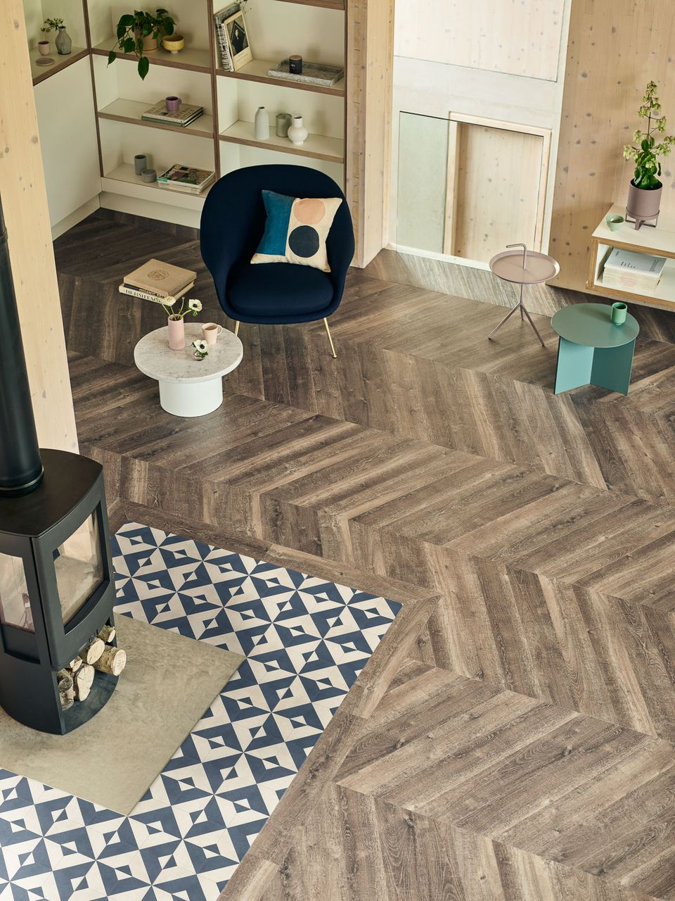 Aged Oak: Beautifully designed LVT flooring from the Amtico Signature ...