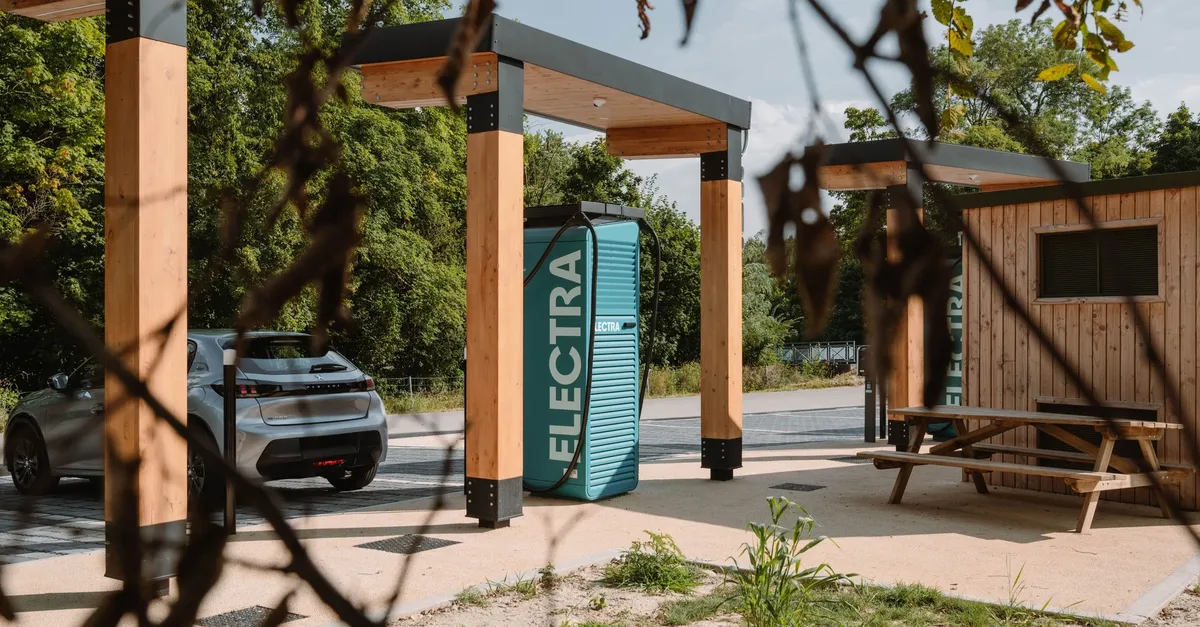 How to Charge an Electric Car: Easy Guide