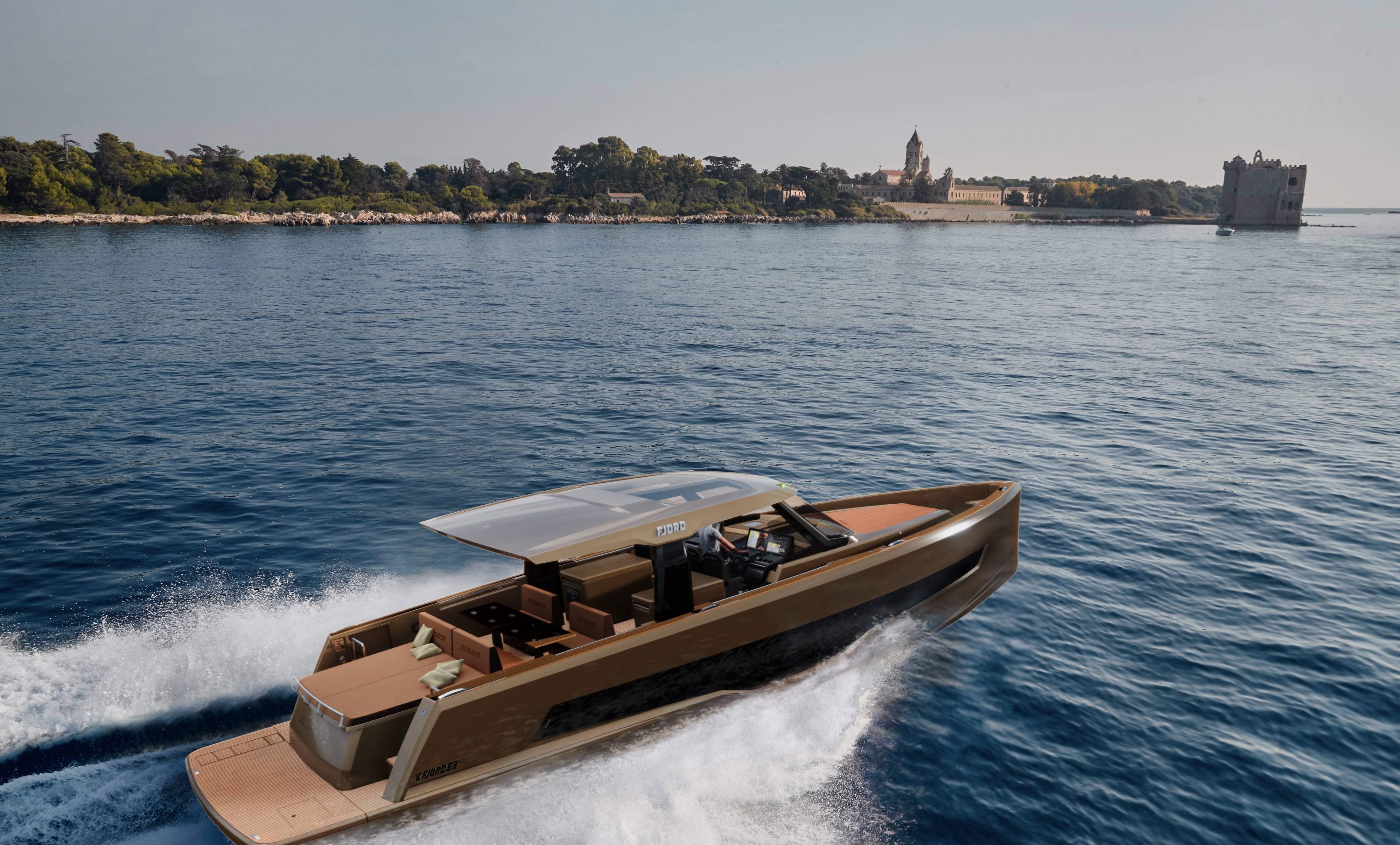 FJORD 53 XL | The 53 foot motorboat from FJORD