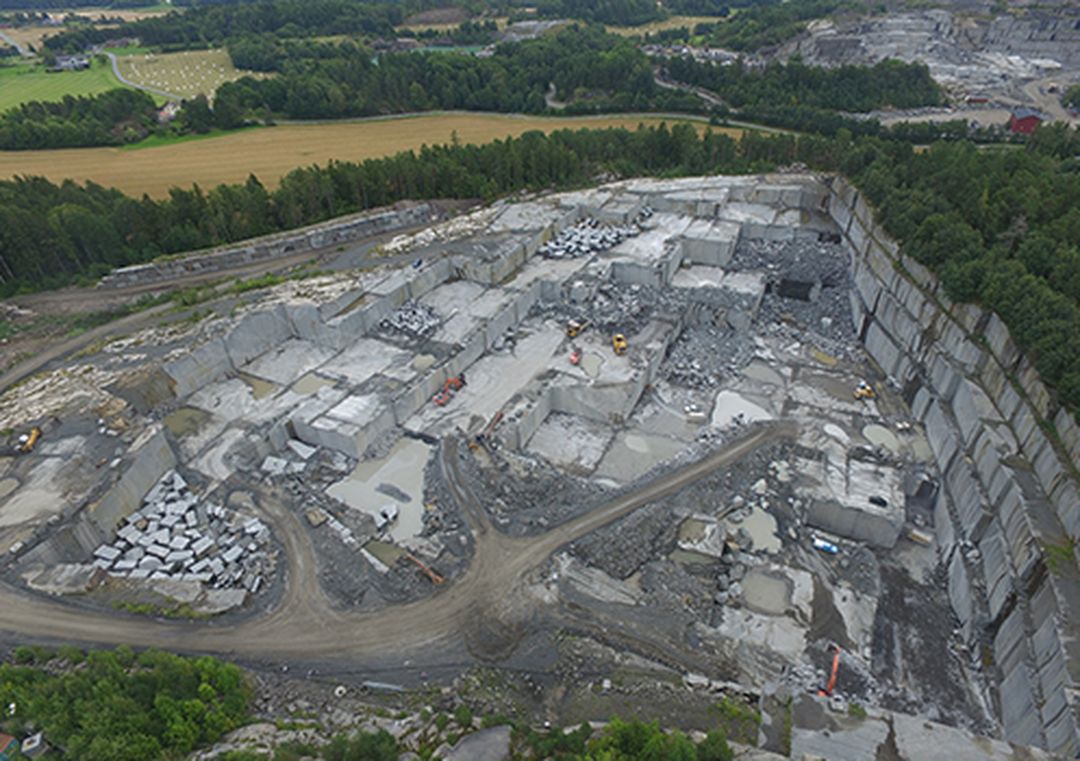 Larvik Granite quarries Norway - Blue Pearl - Silver Pearl