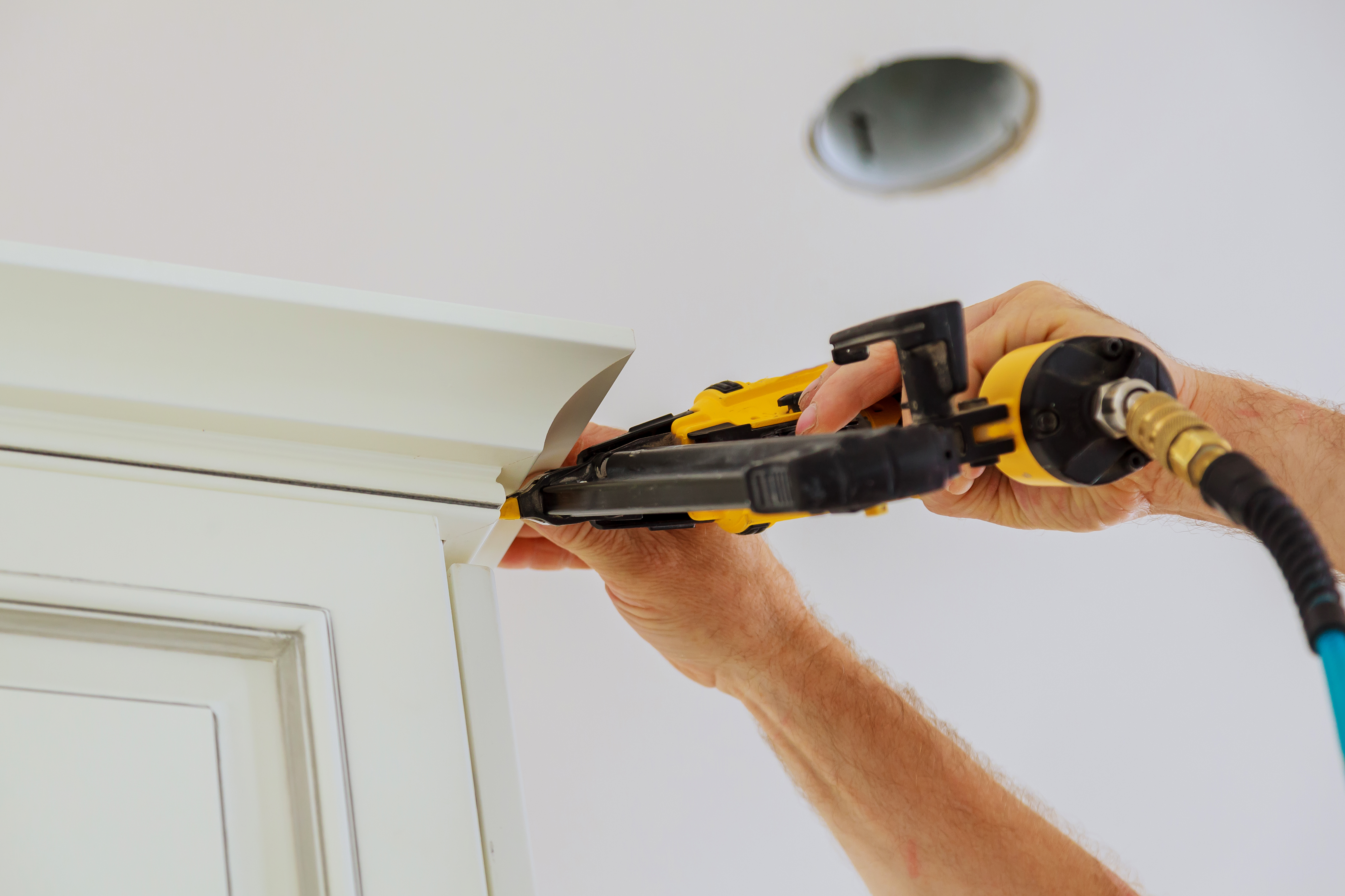 Modern Coving Installation | JUSTHIRE