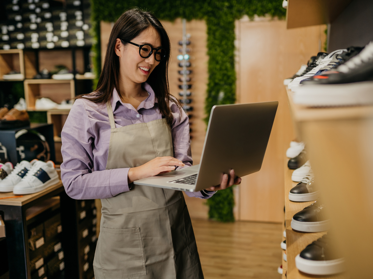 Why Multichannel Retailing Works for Small Businesses - Clear Business