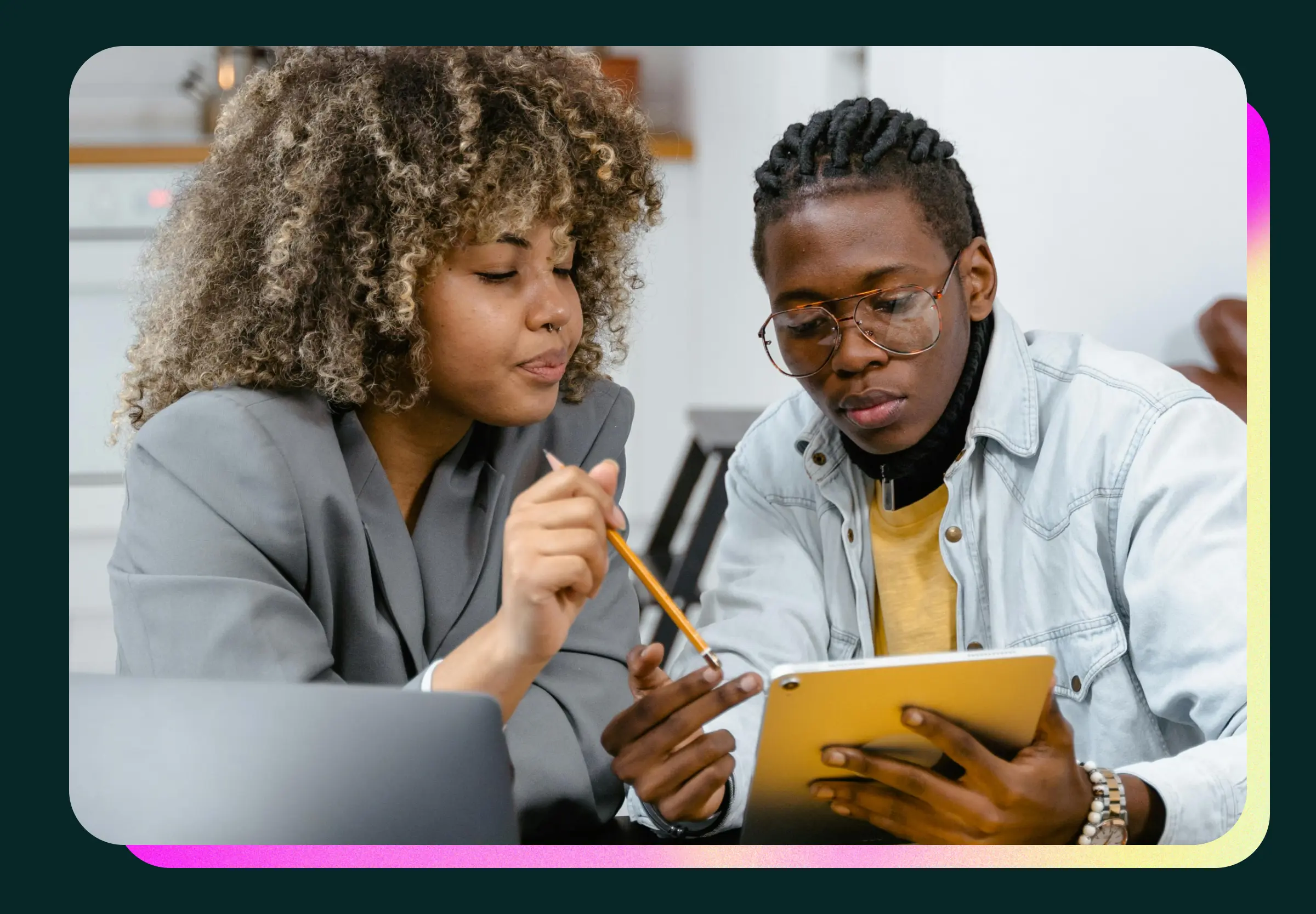 What is Quantitative Research? Methods, Types & Case Study | Lyssna