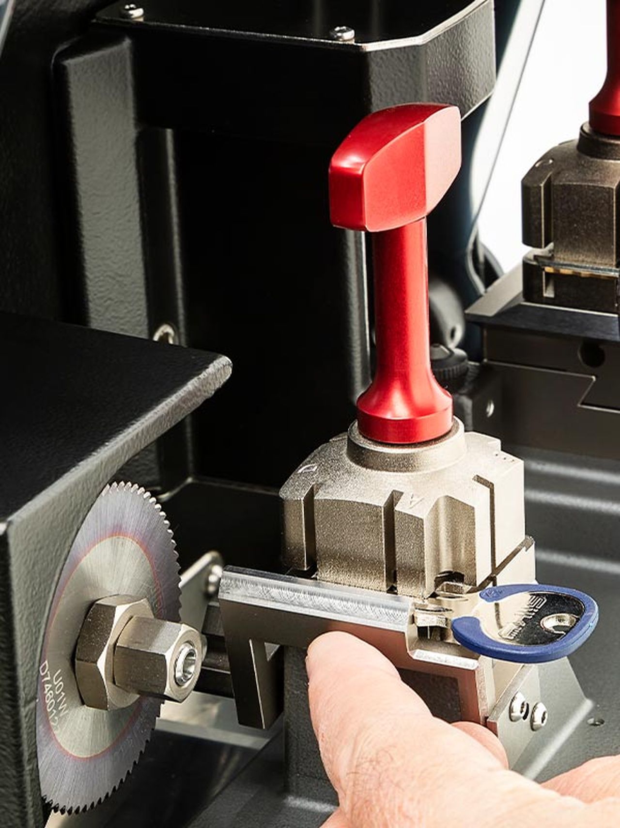 KEY CUTTING MACHINES | Silca