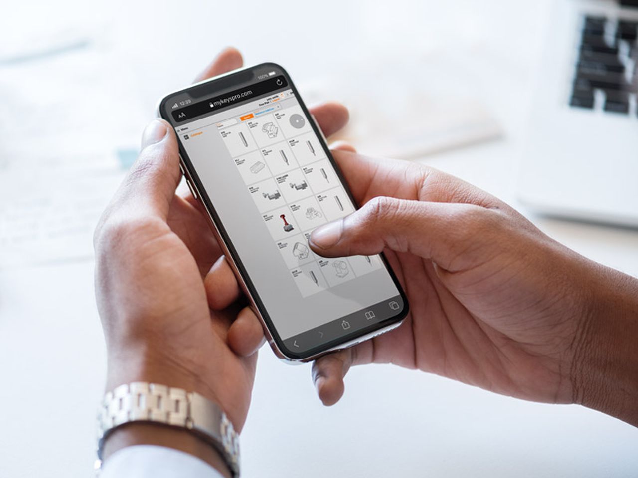 MYKEYS Pro | Base de données de clés automobiles | Silca