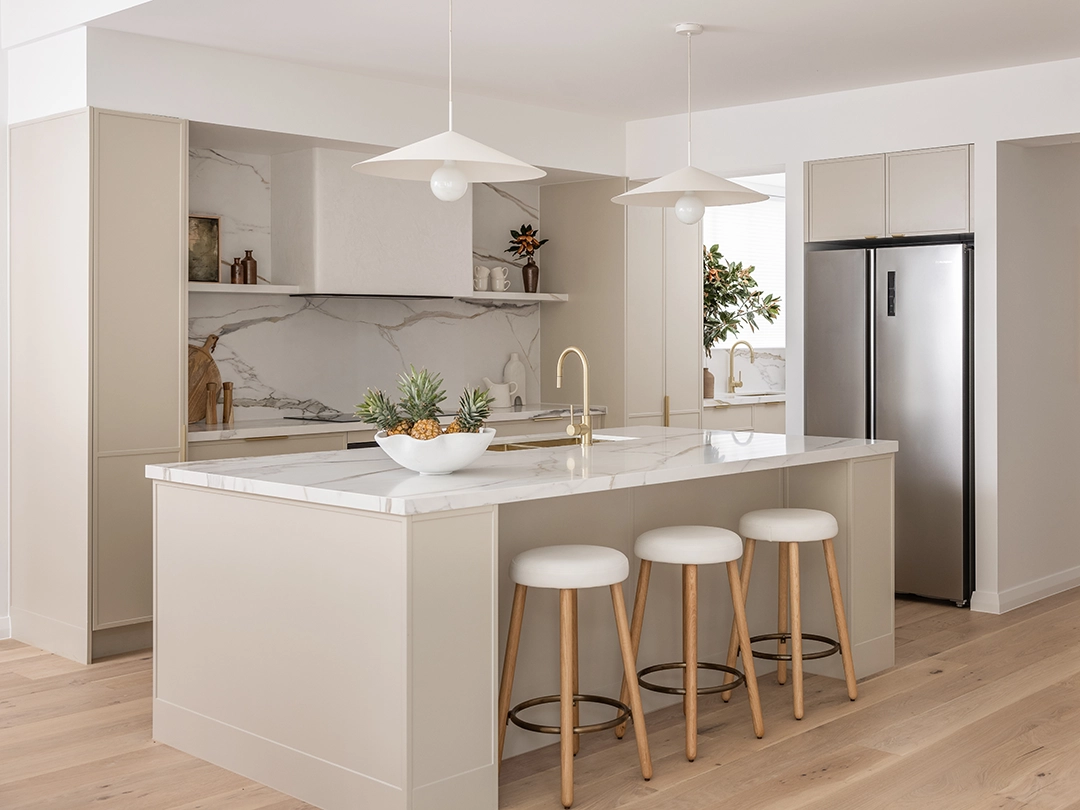 Smartstone Calacatta Oro stone benchtop in kitchen renovation | Smartstone