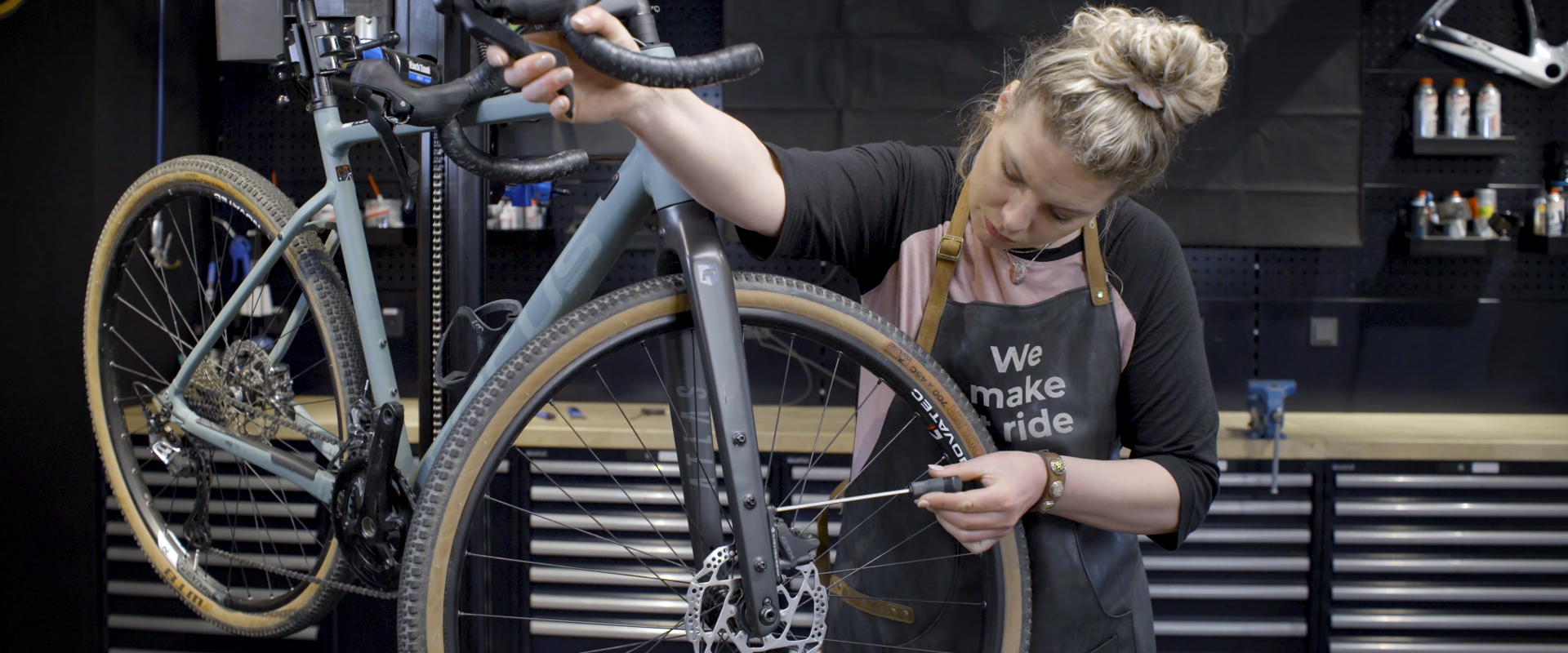 Watch That Manual | How to adjust a disc brake? - BBB Cycling