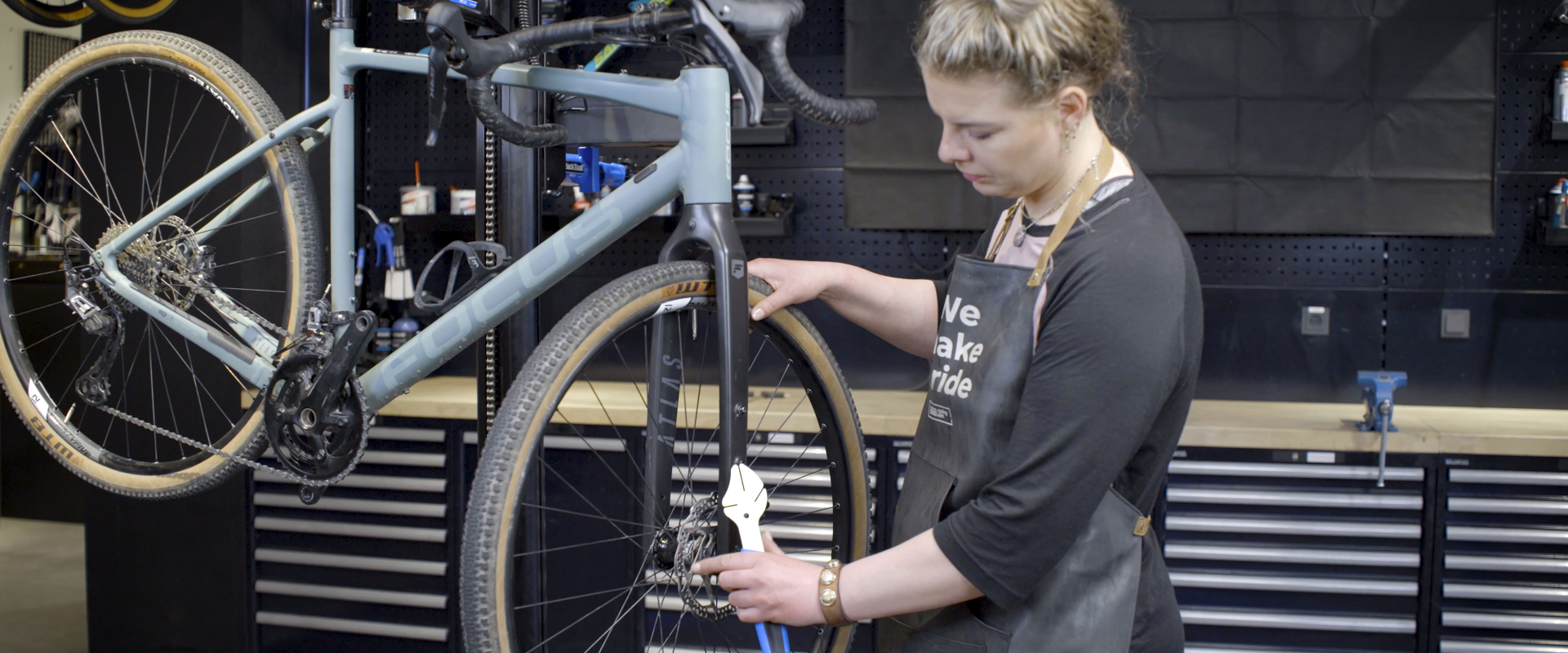 Watch That Manual | How to adjust a disc brake? - BBB Cycling